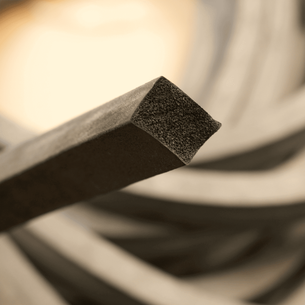 Cellular rubber strip – Sealing and insulation in all conditions.